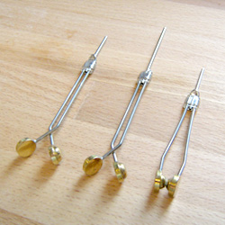 Matarelli-Bobbin-Holders | List MUŠIČAR